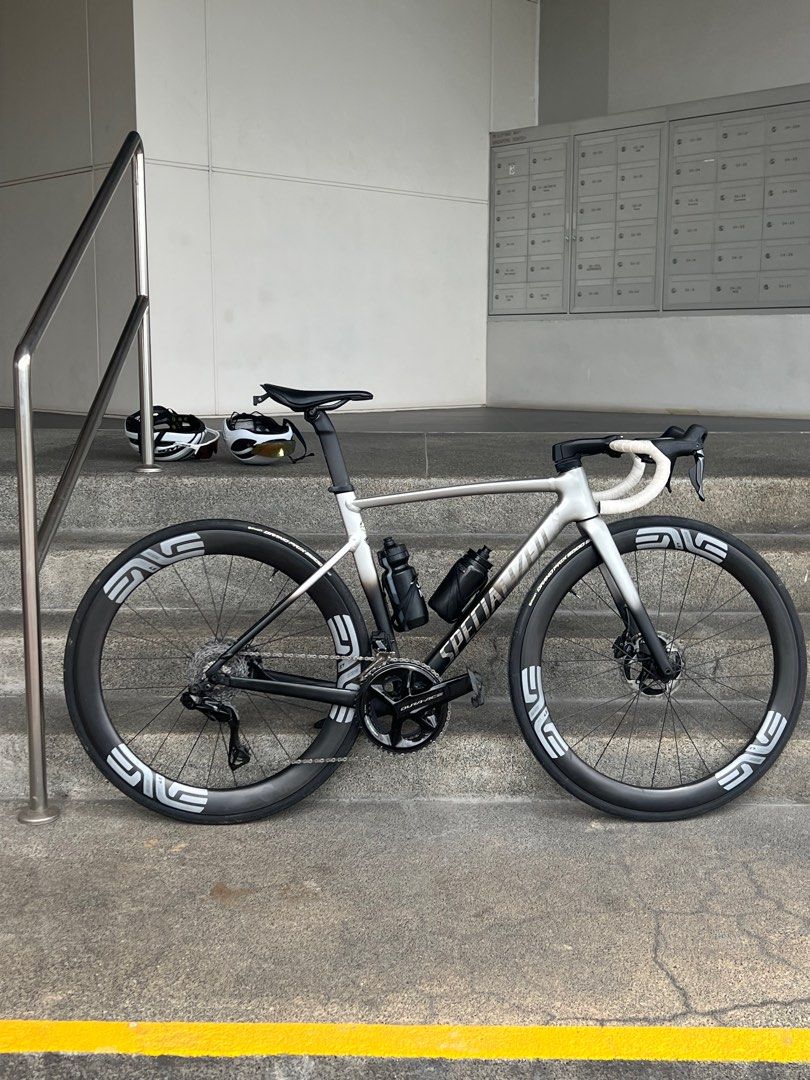 specialized allez sprint 2022, Sports Equipment, Bicycles & Parts ...