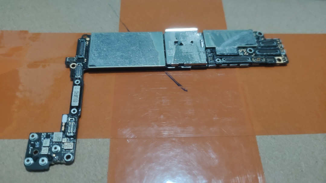 SWAP!! iPhone SE 3rd Gen mobo (DEFECTIVE | Pls read description ...