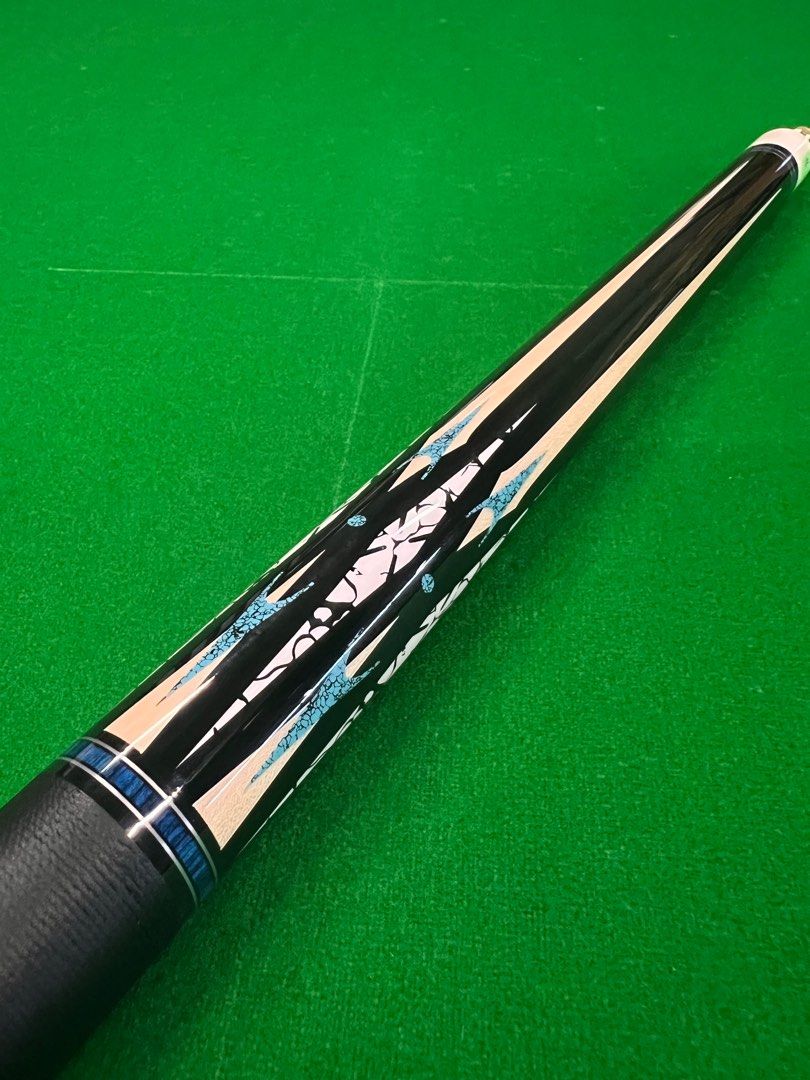 Taiwan MIT pool cue, Sports Equipment, Sports & Games, Billiards ...