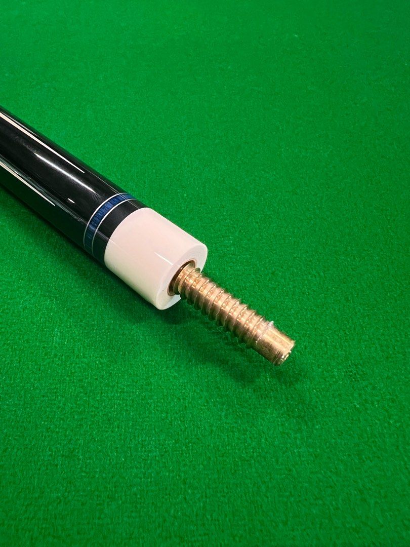 Taiwan MIT pool cue, Sports Equipment, Sports & Games, Billiards ...