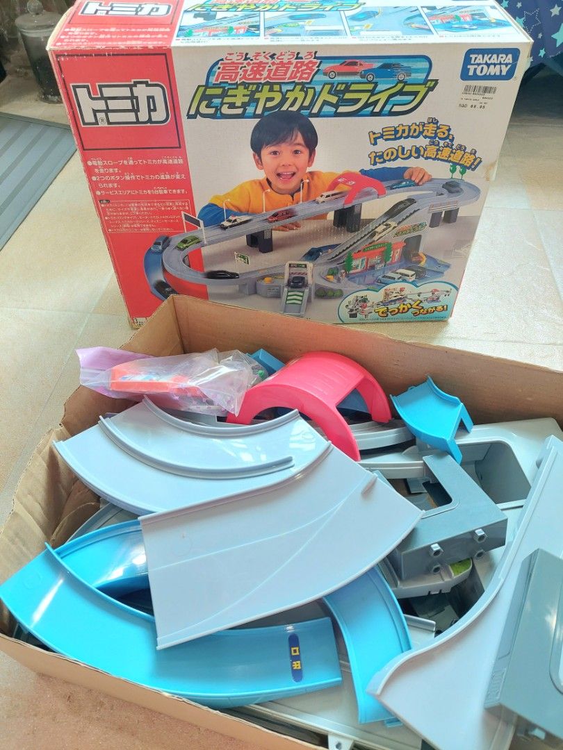 TAKARA TOMY Highway Tracks, Hobbies & Toys, Toys & Games on Carousell