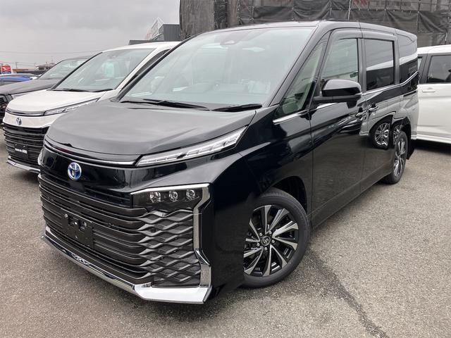 TOYOTA VOXY HYBRID (BRAND NEW) PHV / LIMO SERVICE / 7 SEATER / CHEAP ...