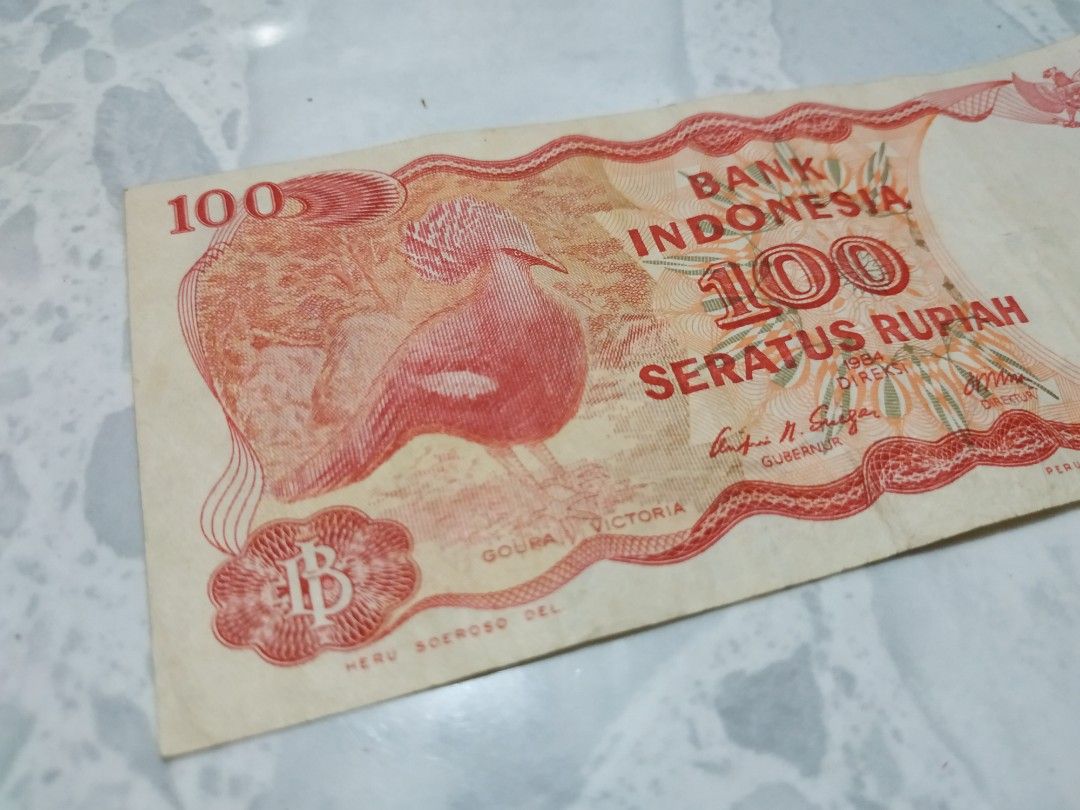 Uang Kertas Kuno 100 Rupiah tahun 1984, Antik, Uang Lama di Carousell Uang Kertas Kuno 100 Rupiah tahun 1984, Antik, Uang Lama di Carousell