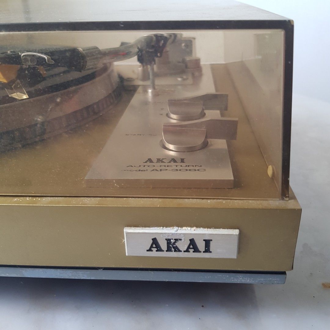 Vintage AKAI Turntable AP-306C, Audio, Other Audio Equipment on Carousell