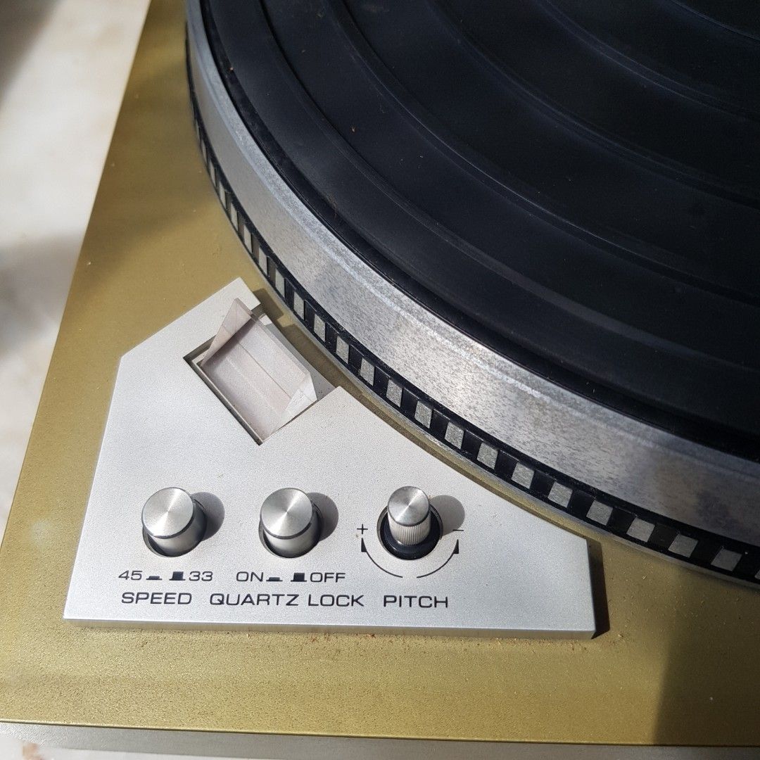 Vintage AKAI Turntable AP-306C, Audio, Other Audio Equipment on Carousell