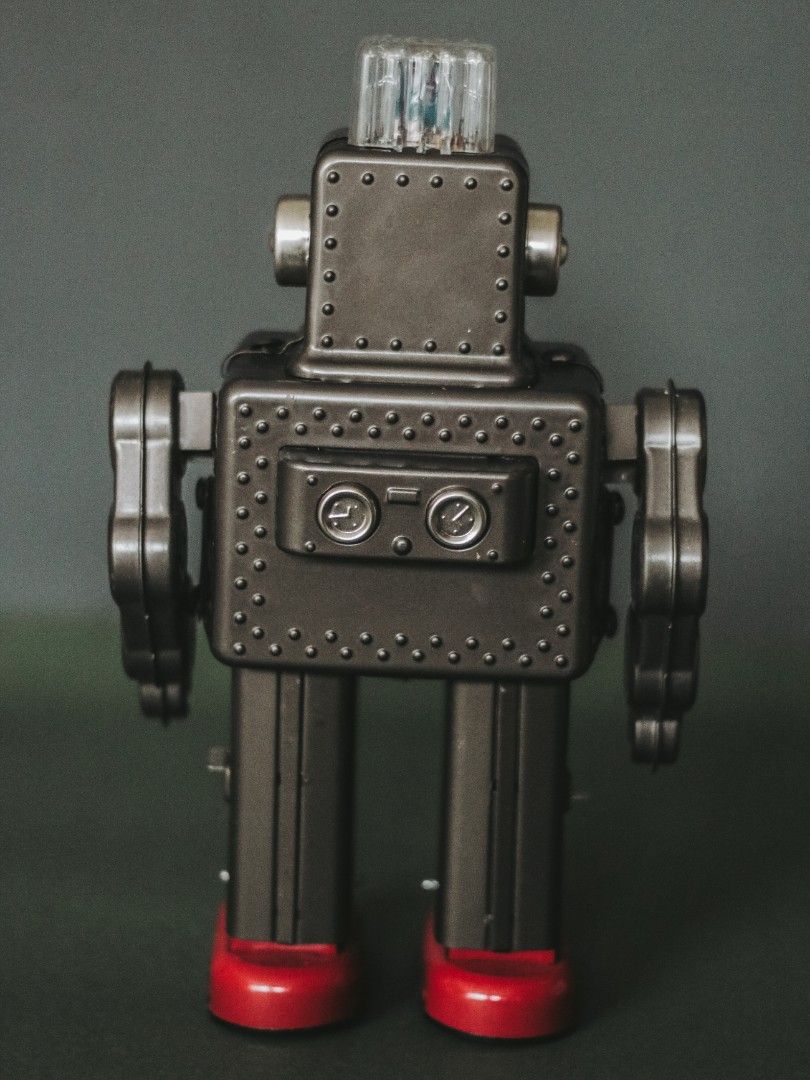 Smoking Space Man Vintage Tin Robot, Hobbies & Toys, Memorabilia ...