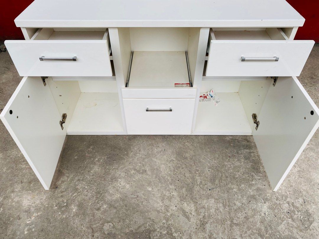 WHITE DUCO FINISH LATERAL KITCHEN CABINET IN GOOD CONDITION 3 DRAWERS 2 ...