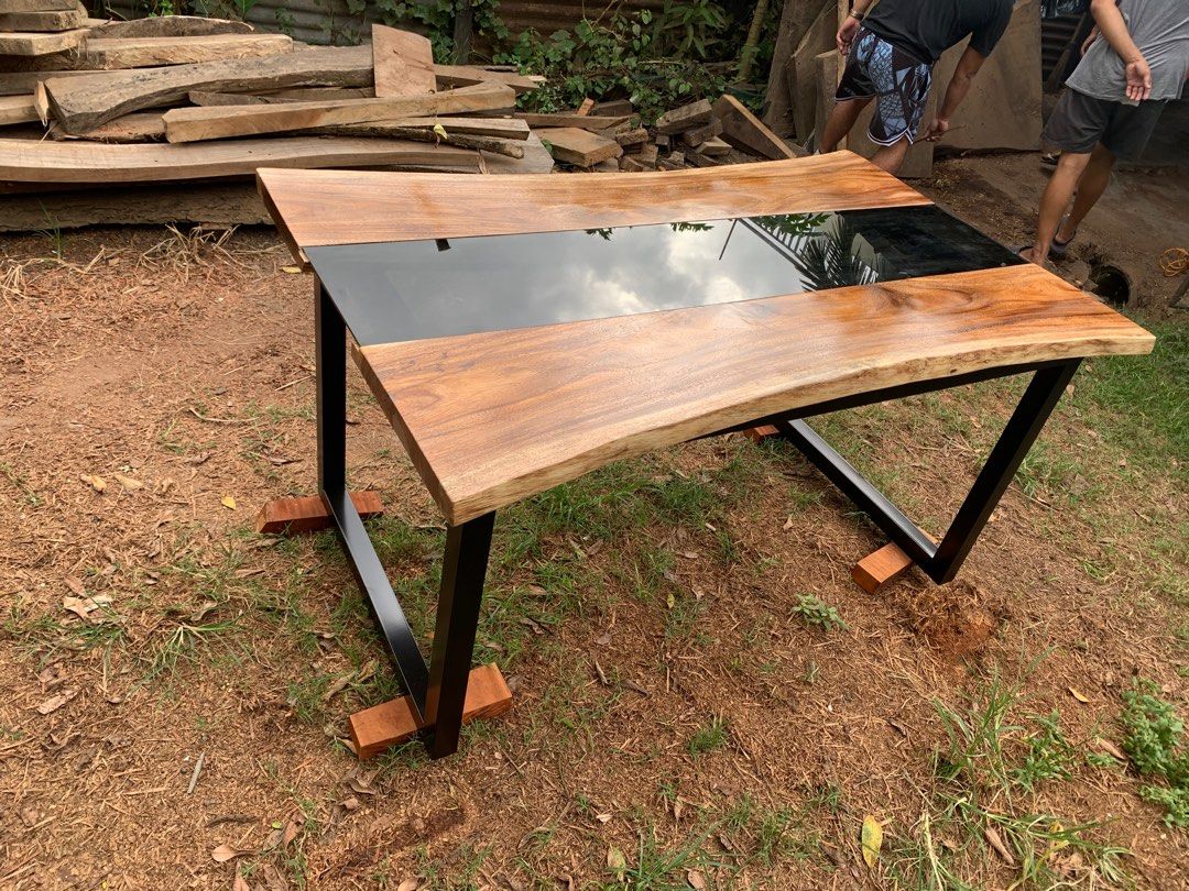 Acacia Dining Table 5x3ft 6 seaters live edge, Furniture & Home Living ...