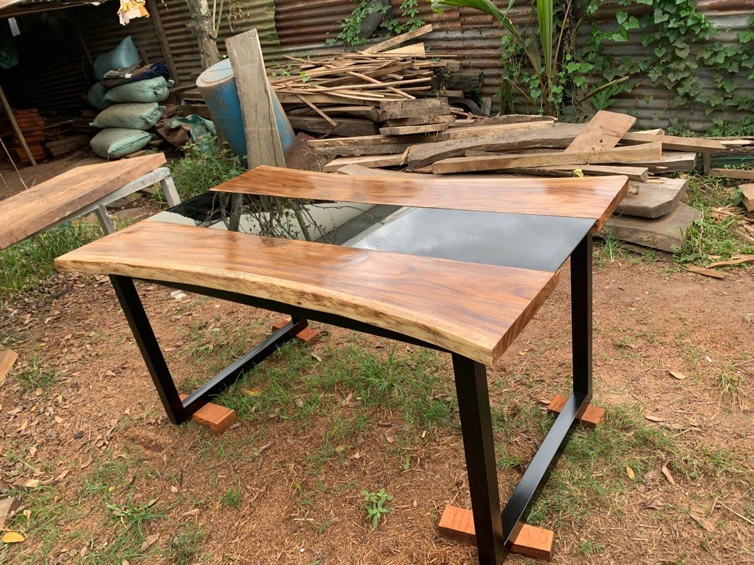 Acacia Dining Table 5x3ft 6 seaters live edge, Furniture & Home Living ...