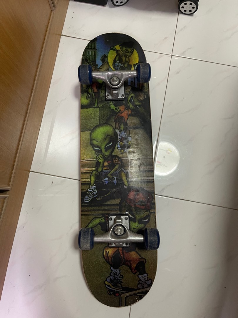 Alien long skateboard, Sports Equipment, Sports & Games, Skates ...