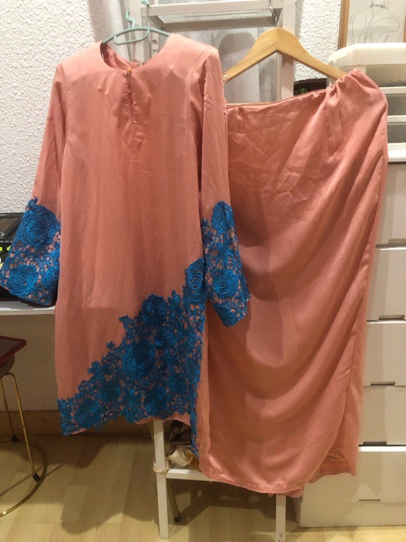 Bju mini kurung kain susun belakang.Material kain satin lembut, Women's ...