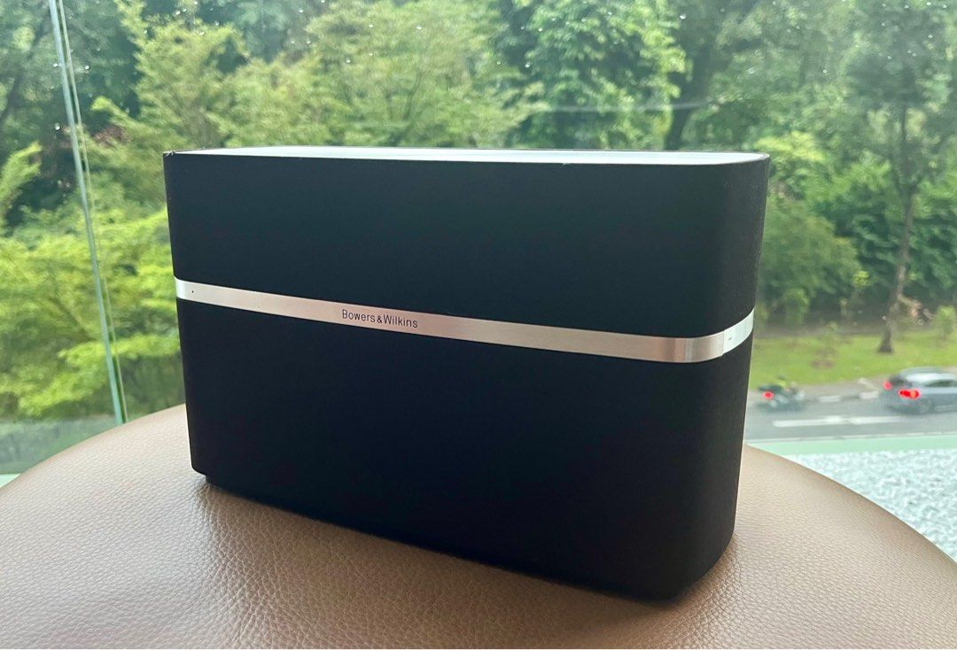 Bowers & Wilkinson A5 speaker - Black/silver - Ethernet/Wireless/AUX ...