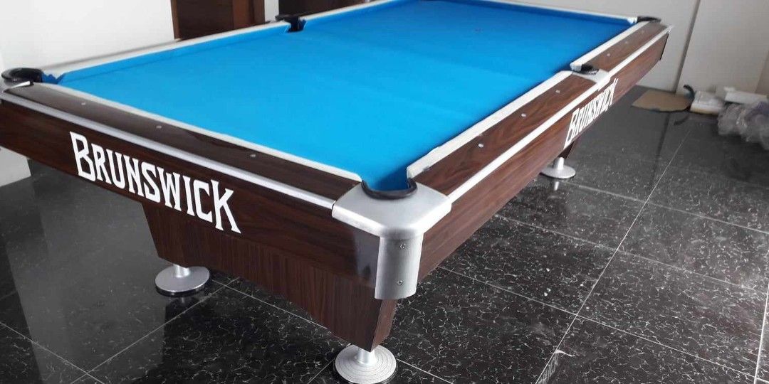 BRUNSWICK GRANITE STANDARD BILLIARD TABLE, Sports Equipment, Sports ...
