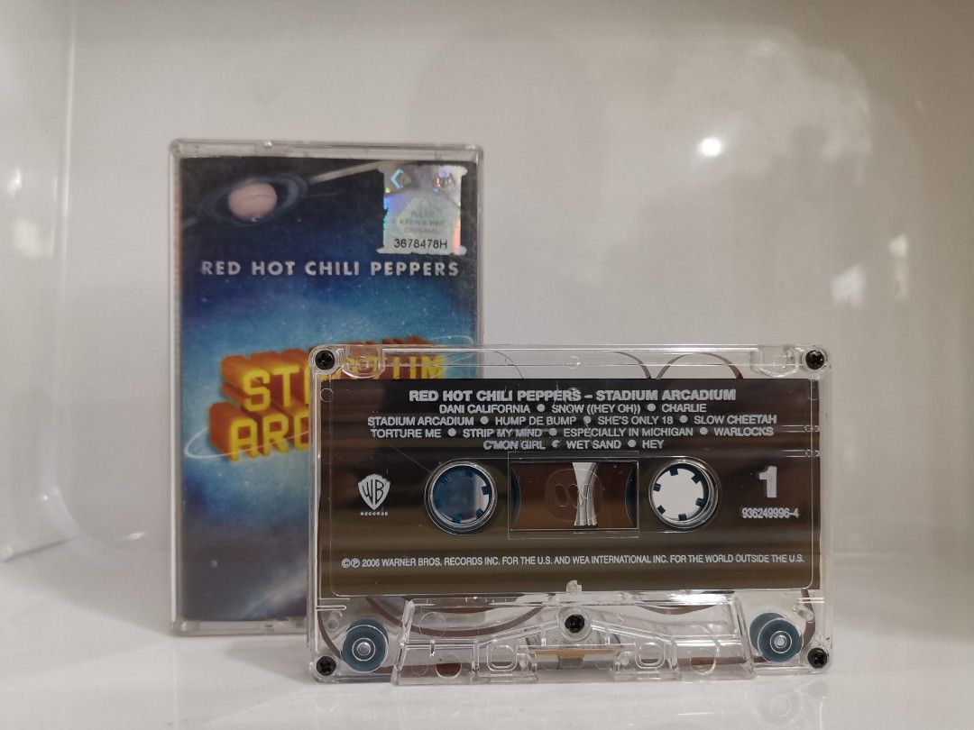 (Cassette) RED HOT CHILI PEPPERS STADIUM ARCADIUM, Hobbies & Toys ...