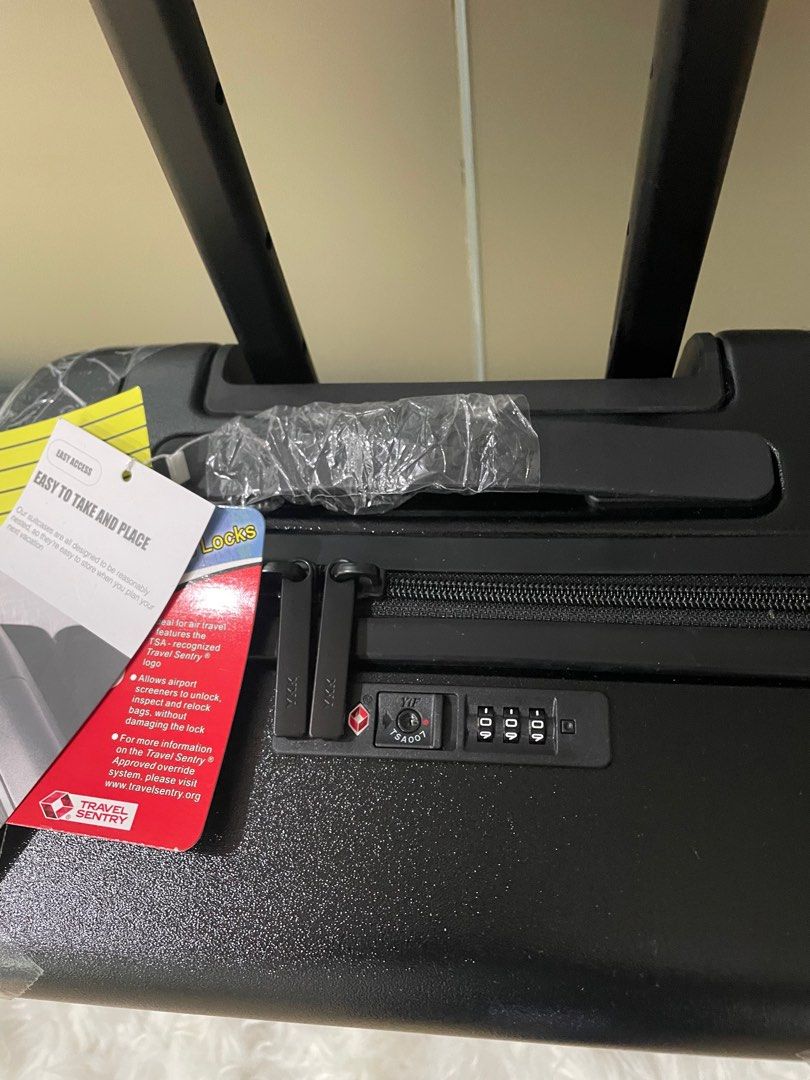 稀缺！出口日本高端品牌亮黑CECE 20 吋登機行李箱 CECE 20 inch luggage 37 x 23 x 55cm - with ...