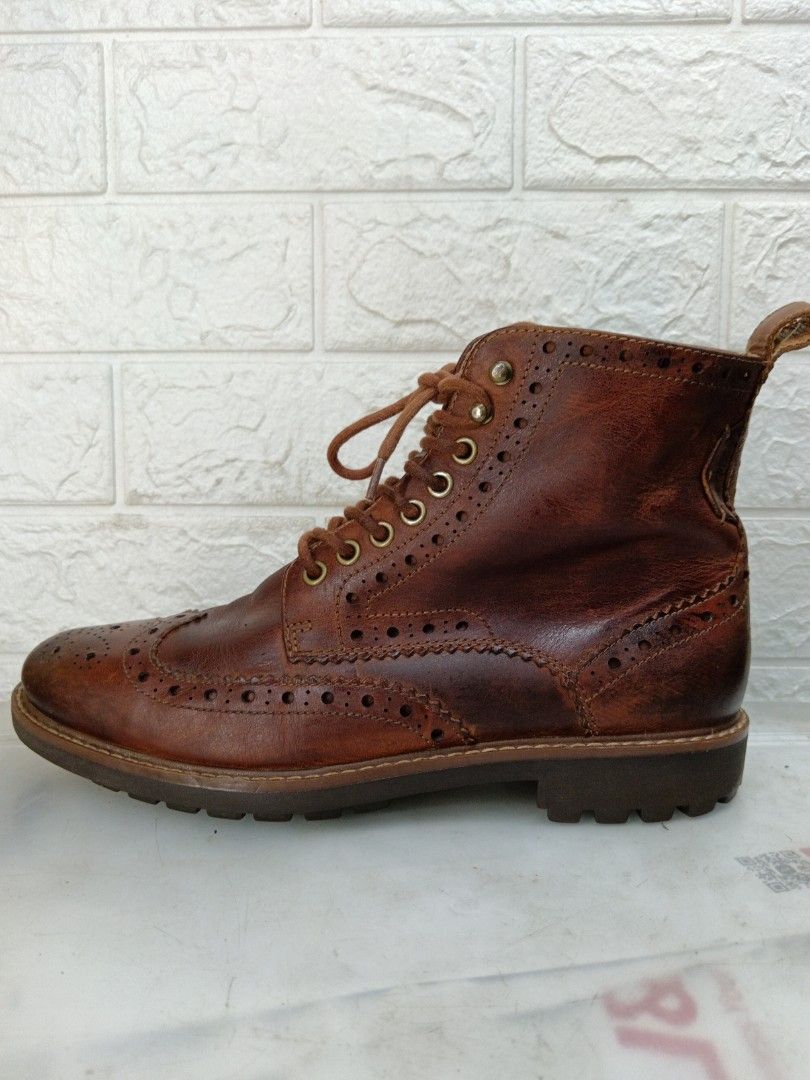 Clarks Wingtip boot, Sports Equipment, Other Sports Equipment and ...
