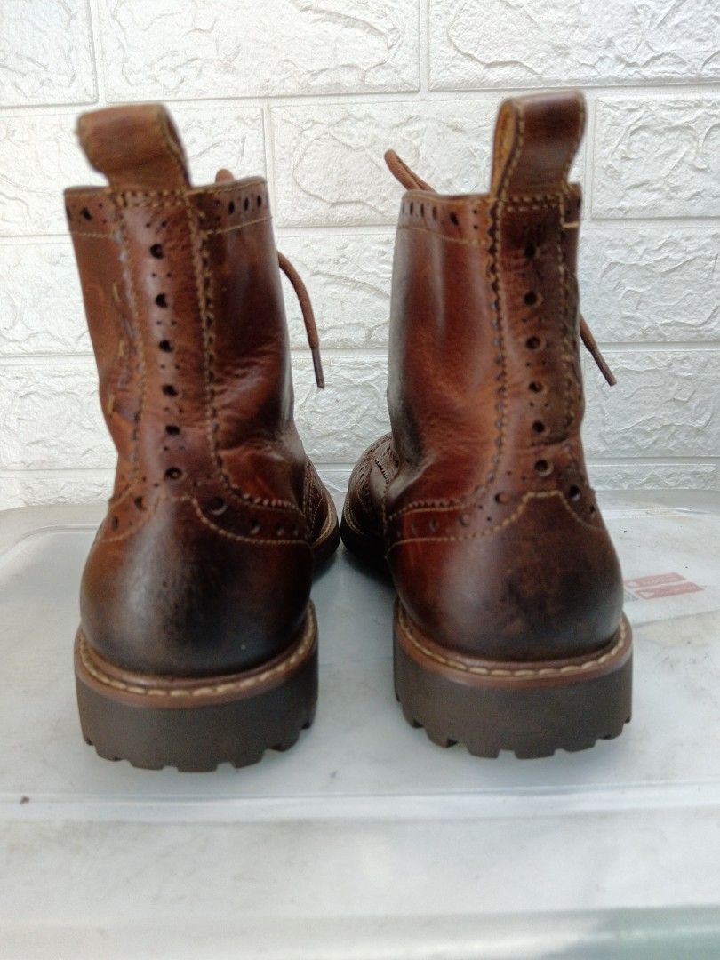 Clarks Wingtip boot, Sports Equipment, Other Sports Equipment and ...