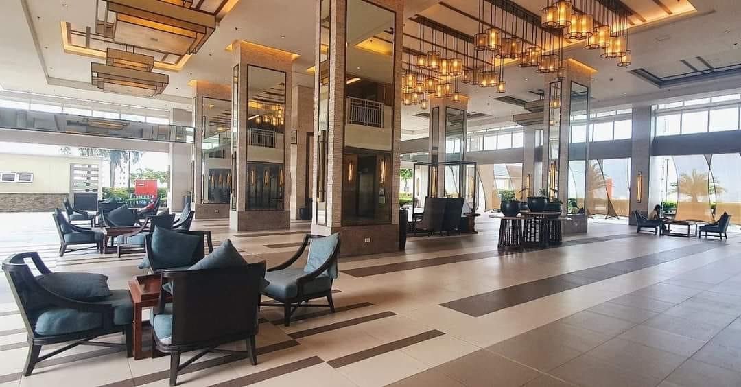 Corner unit in Lumiere Residences Pasig Blvd cor Shaw Blvd , Property ...
