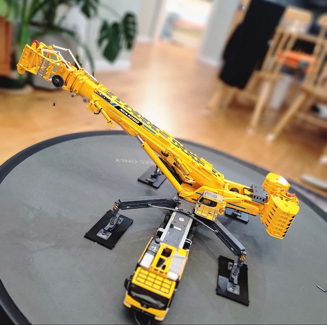 Crane, Hobbies & Toys, Toys & Games on Carousell