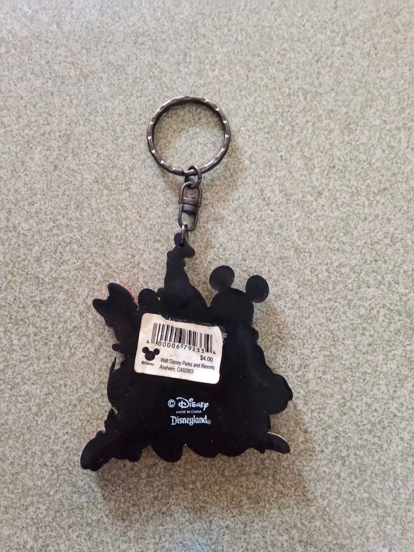 Disneyland Rubber Keychain. Rantai Kunci Disneyland., Hobbies & Toys ...