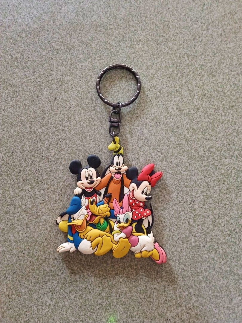 Disneyland Rubber Keychain. Rantai Kunci Disneyland., Hobbies & Toys ...