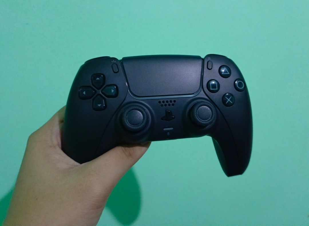 Dualsense PS5 Controller, Midnight Black (Used Twice), Video Gaming ...