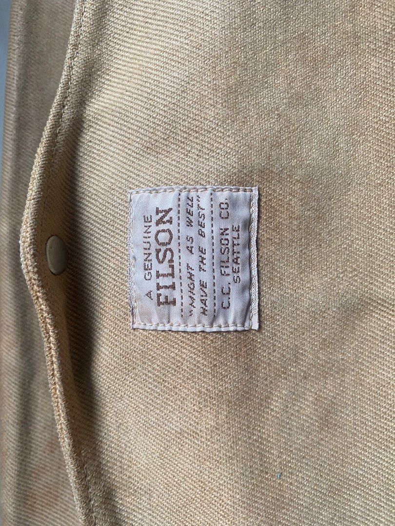 Filson 257 Medium Briefcase, Men's Fashion, Bags, Briefcases on Carousell