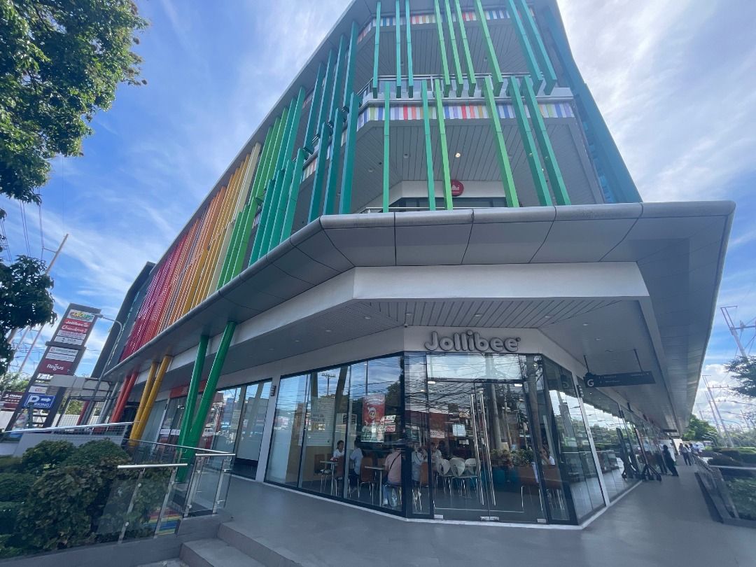 Fully serviced private office space for you and your team in Regus ...