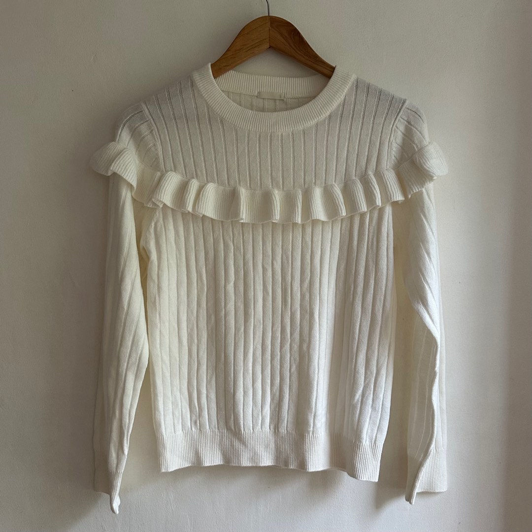 GU by Uniqlo knit top, Women's Fashion, Tops, Longsleeves on Carousell