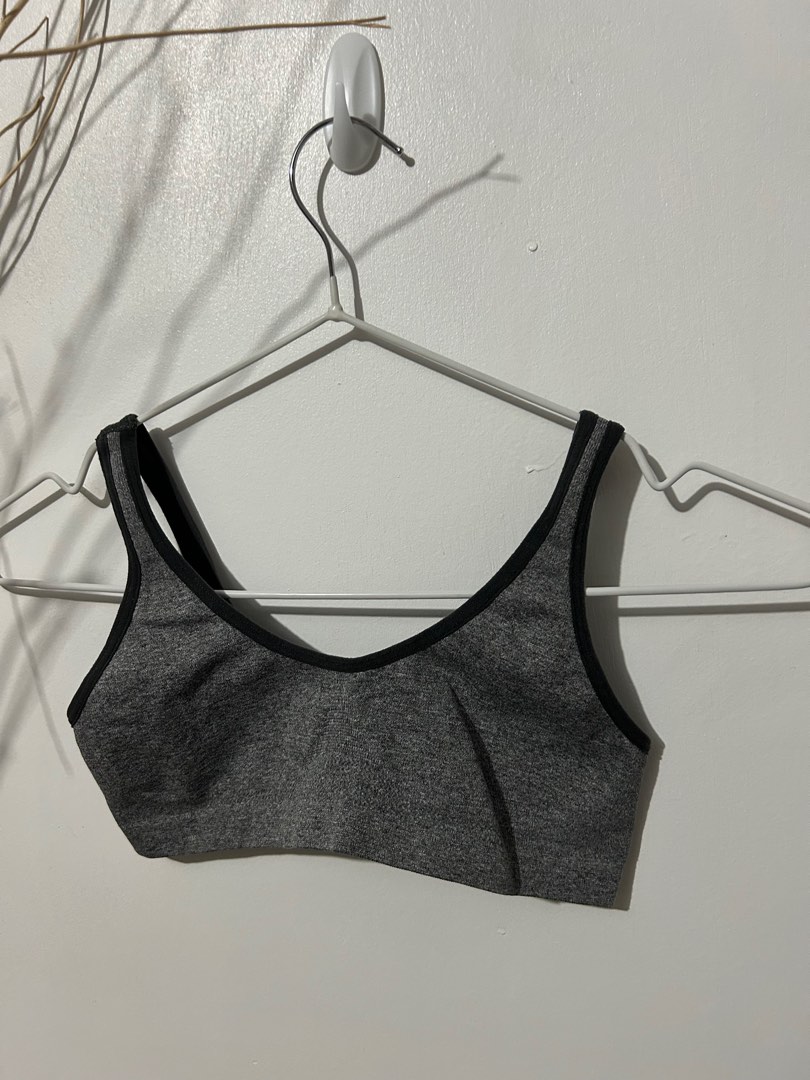 Hanes activewear bra, Women's Fashion, Activewear on Carousell