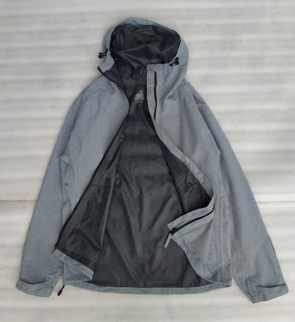 Jaket Outdoor Aegis invincible Shield, Fesyen Pria, Pakaian , Atasan di ...