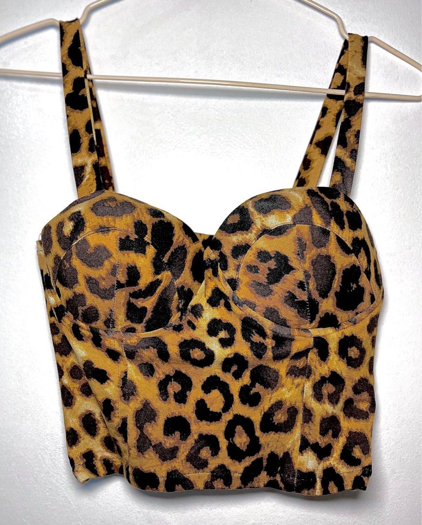 LEOPARD PRINT crop top, Women's Fashion, Tops, Sleeveless on Carousell