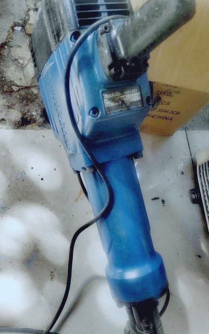 MAKITA BREAKER DEMOLITION HAMMER 2000W, Commercial & Industrial ...