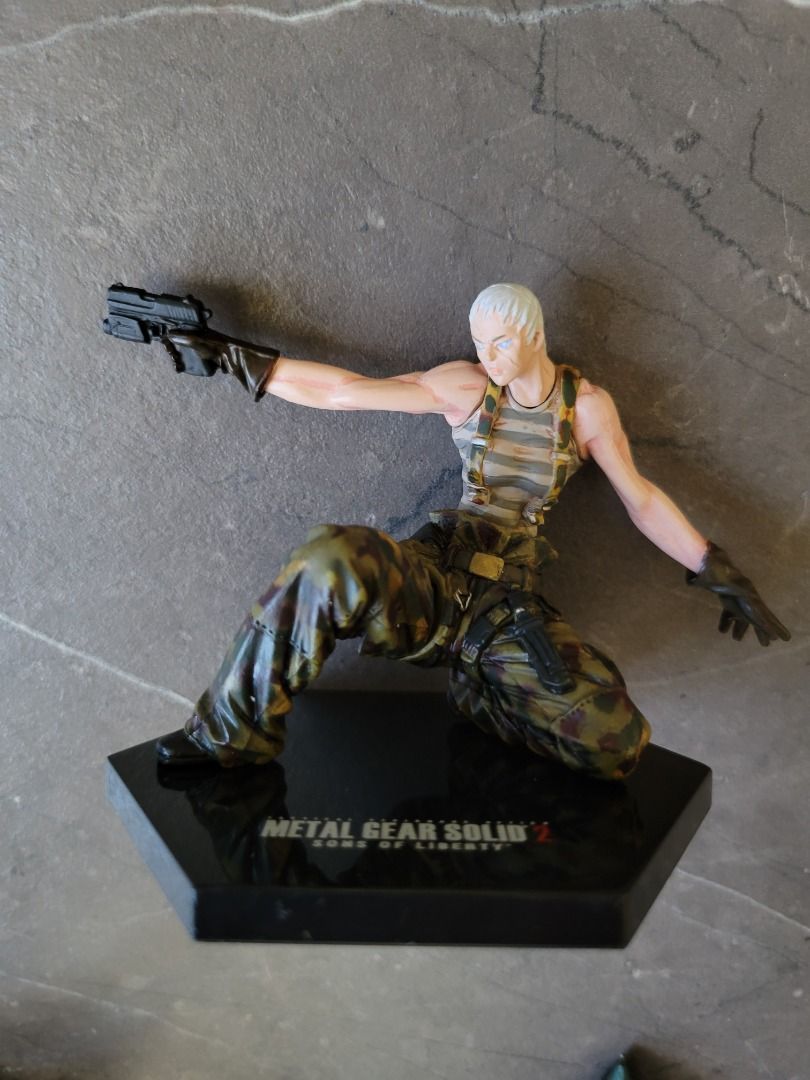 Metal Gear Solid Figure (一套6隻), 興趣及遊戲, 玩具 & 遊戲類 - Carousell