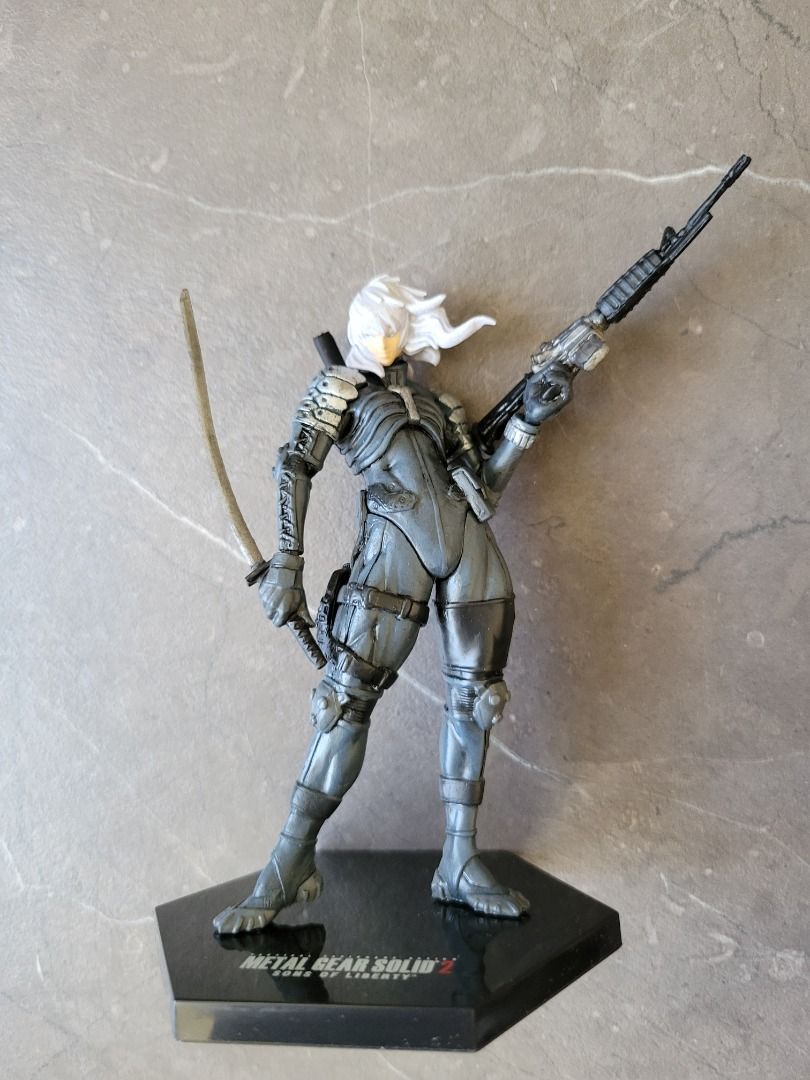 Metal Gear Solid Figure (一套6隻), 興趣及遊戲, 玩具 & 遊戲類 - Carousell