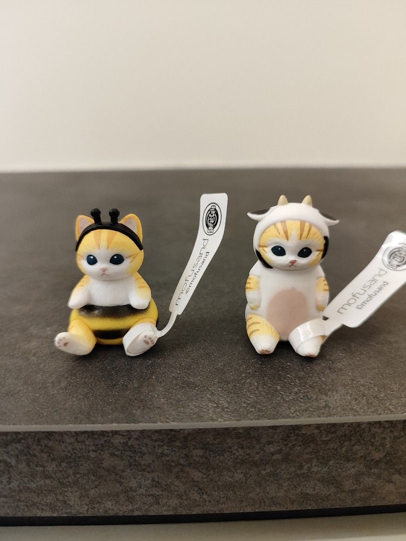 Mofusand cat bee & Mofusand cat cow figurines+++ New+++, Hobbies & Toys ...