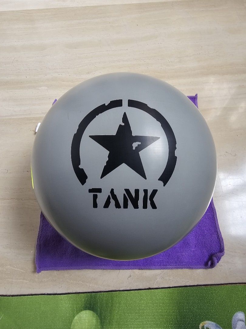 MOTIV Carbide Tank Limited 14lbs bowling ball, Sports Equipment, Sports ...