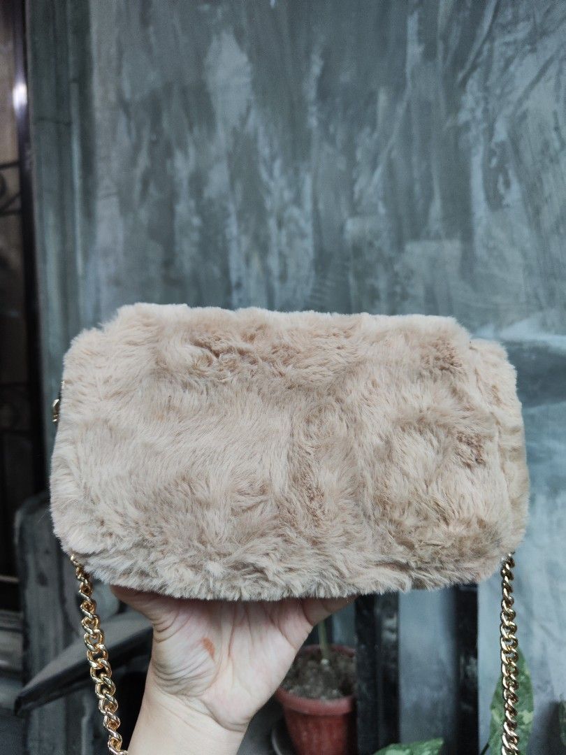 ORIG NRETRO X DISNEY FUR MICRO/SMALL SLING BAG GANDA SOBRA, Women's ...