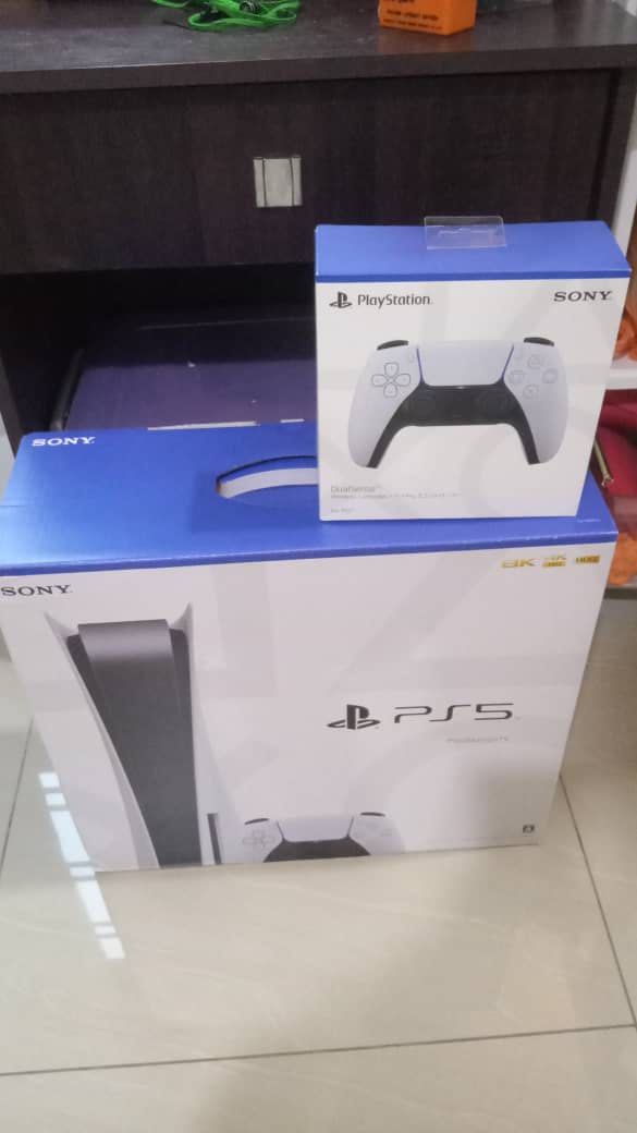 PlayStation 5 Japan Set/Ps5/Disc 2 controllers , Video Gaming, Video ...