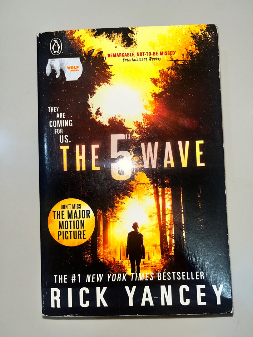 Pre-loved book: 5th wave series, Hobbies & Toys, Books & Magazines ...