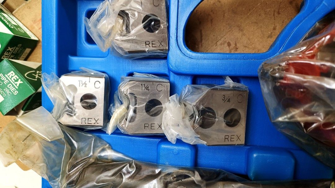 Rex Conduit Pipe Threader Tool Set (Japan), Furniture & Home Living ...