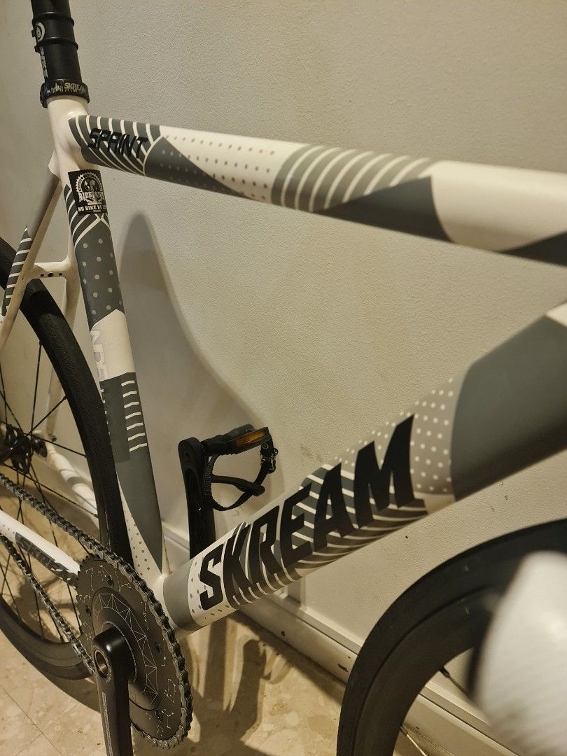 Skream sprint v3 fixie (test market), Sports Equipment, Bicycles ...