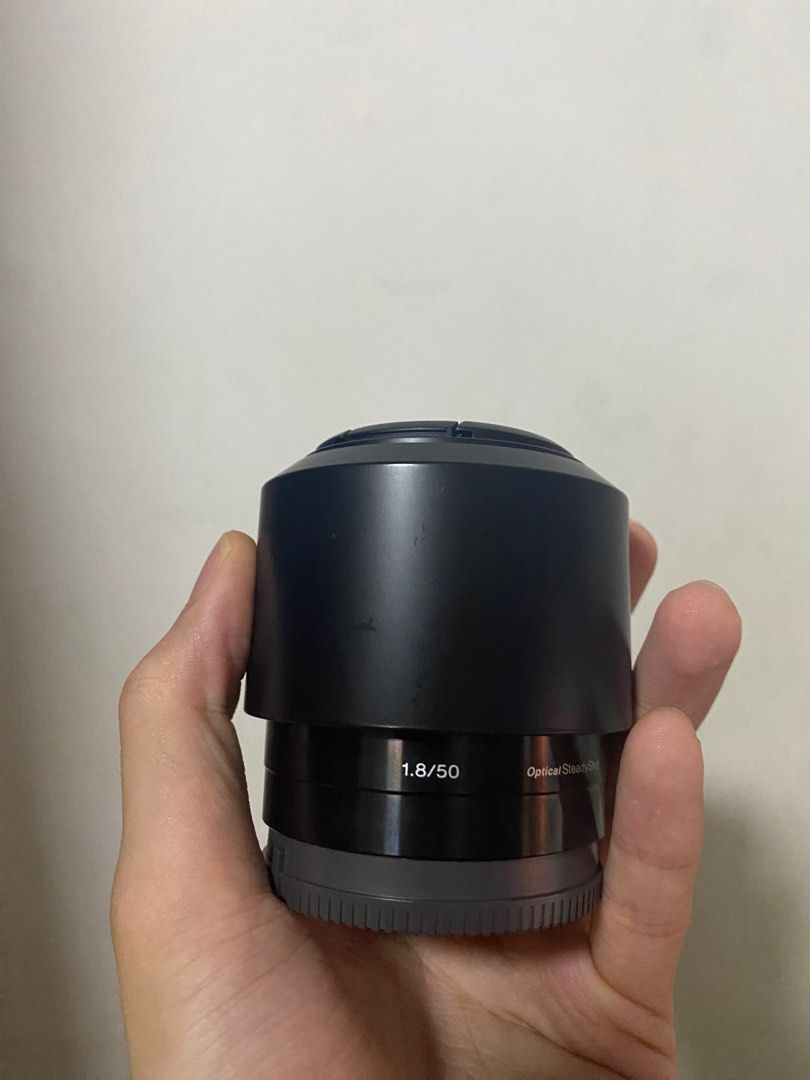 Sony ZEV-10( with 2 LENS), Photography, Cameras on Carousell