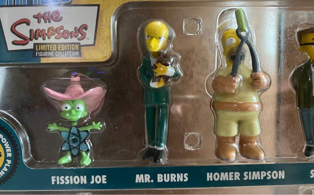 The Simpsons limited Edition Figurine Collection - 24 Figurines Sealed ...