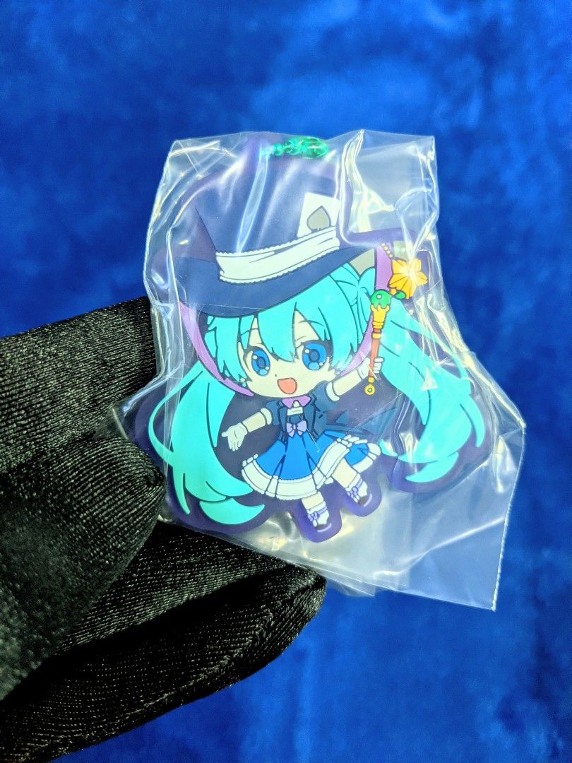 VOCALOIDS HATSUNE MIKU Merch, Hobbies & Toys, Memorabilia ...
