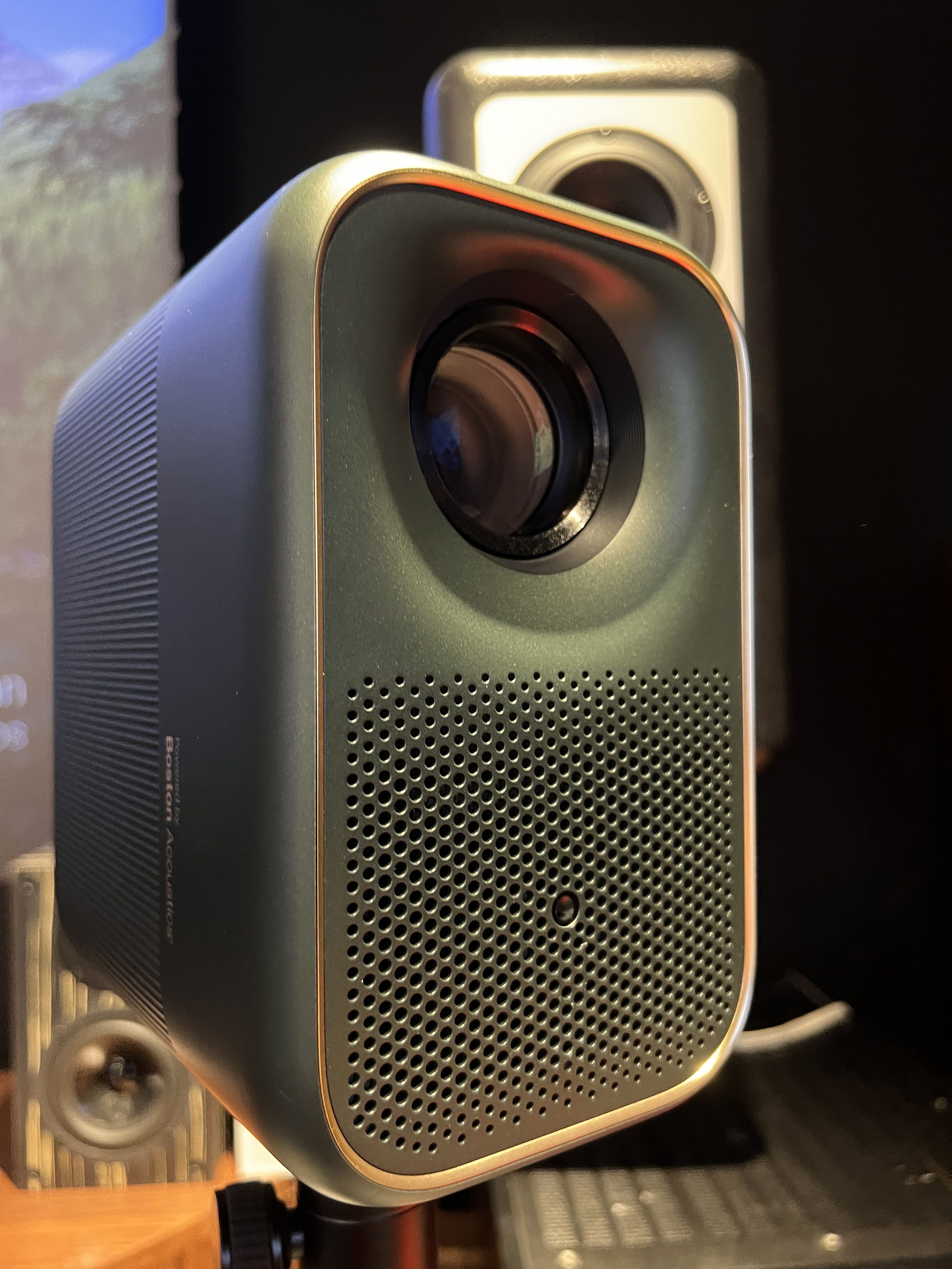 Xming Page One Projector with original built in Netflix, TV & Home ...