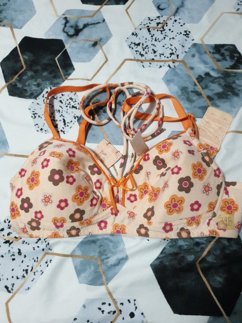 15 PESOS EACH BRA, Women's Fashion, Undergarments & Loungewear on Carousell