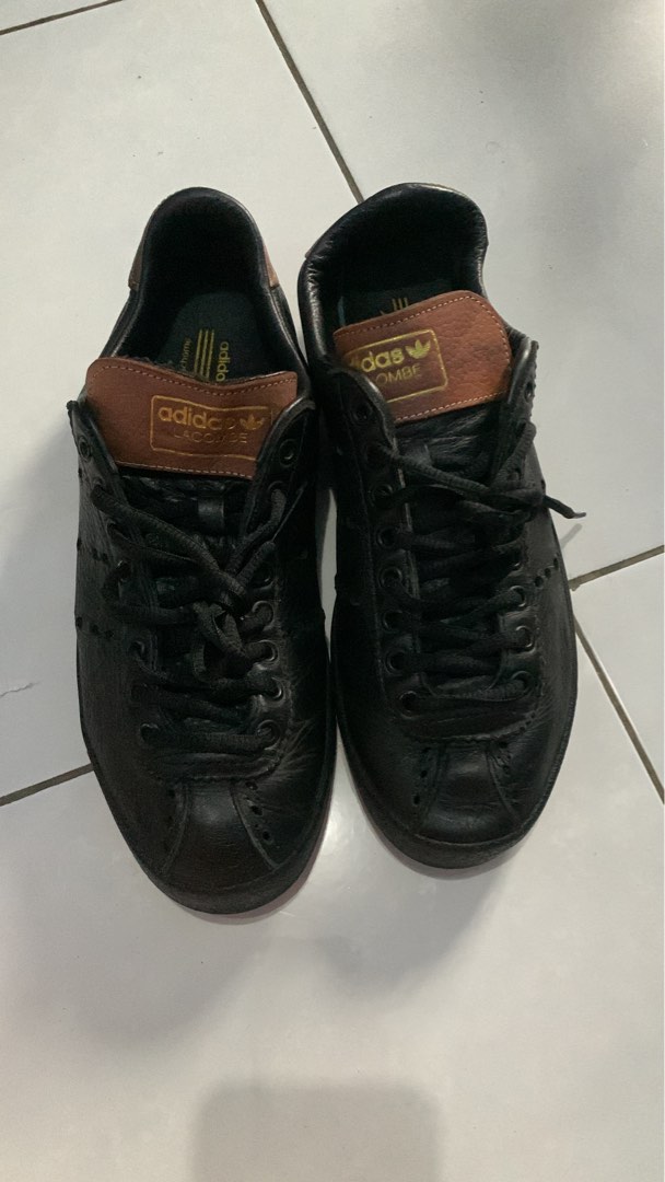 adidas lacombe, Fesyen Pria, Sepatu , Sneakers di Carousell
