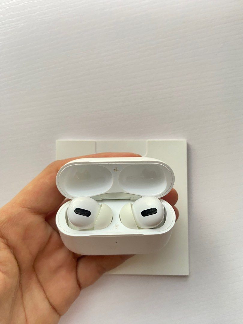 Airpod Pro 1st Generation, Audio, Earphones on Carousell