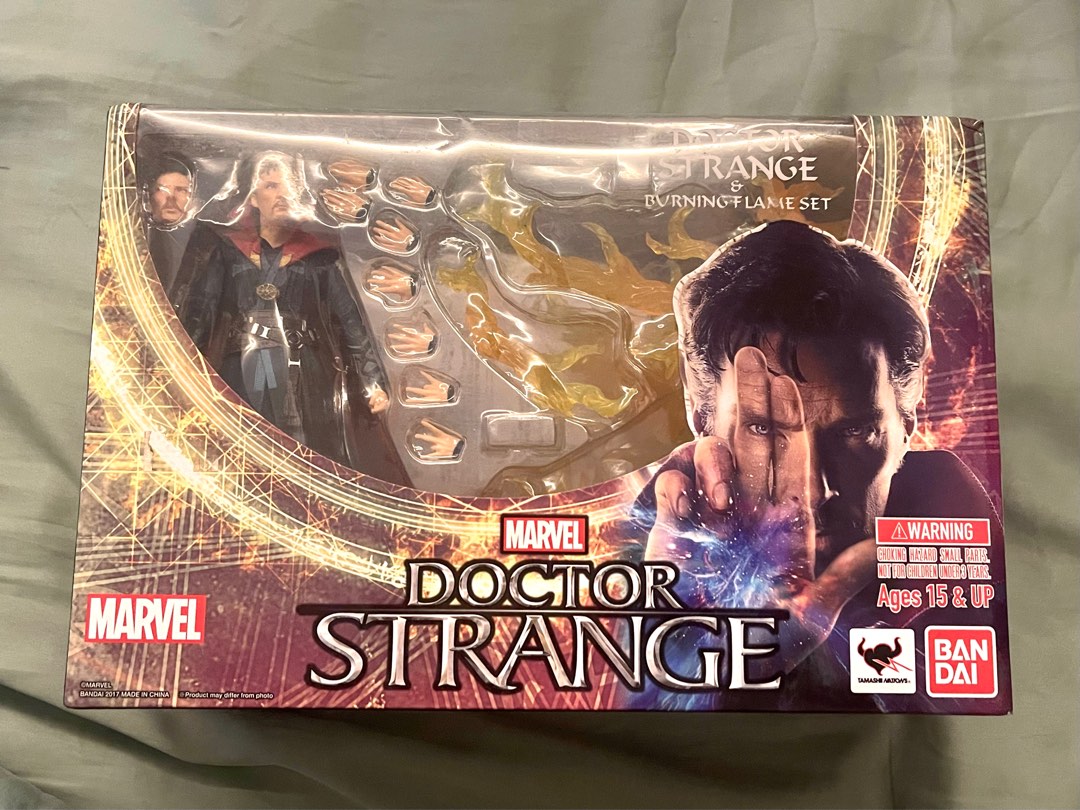 AUTHENTIC DOCTOR STRANGE & BURNING FLAME SET, Hobbies & Toys, Toys ...
